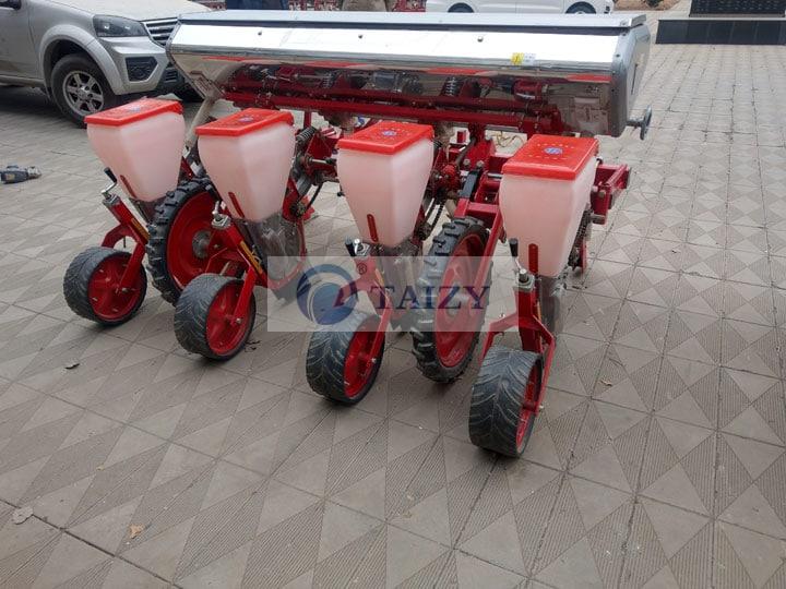 Tractor driven maize or corn planter/corn planting machine