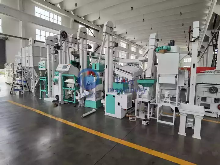 High Standard Good Quality 15TPD Rice Mill Line With Water Polisher And ...