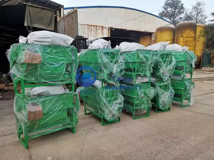 Successful Delivery Of 5 Sets Rice Wheat Threshing Machines For UAE ...