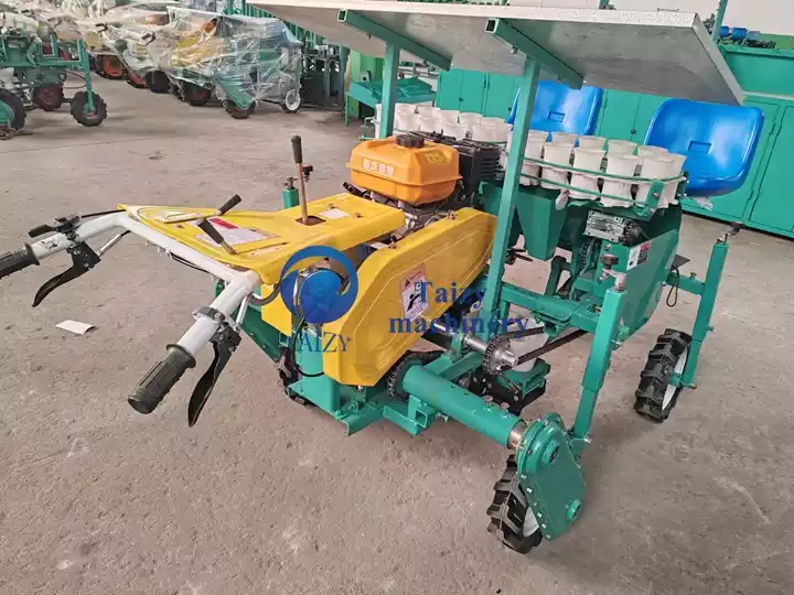 4-Row Efficient Self-propelled Onion Transplanter To Algeria